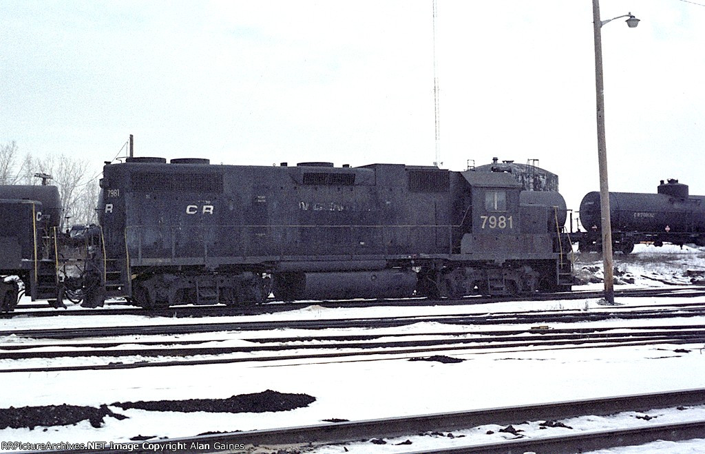 CR GP38-2 7981